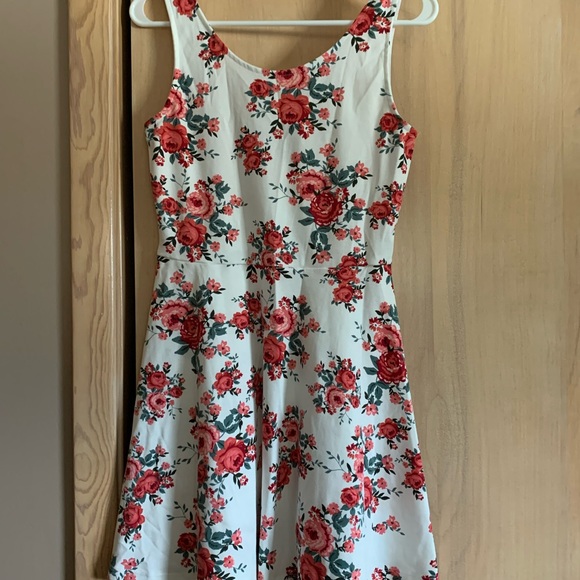 Divided | Dresses | Hm Divided Floral Dress | Poshmark
